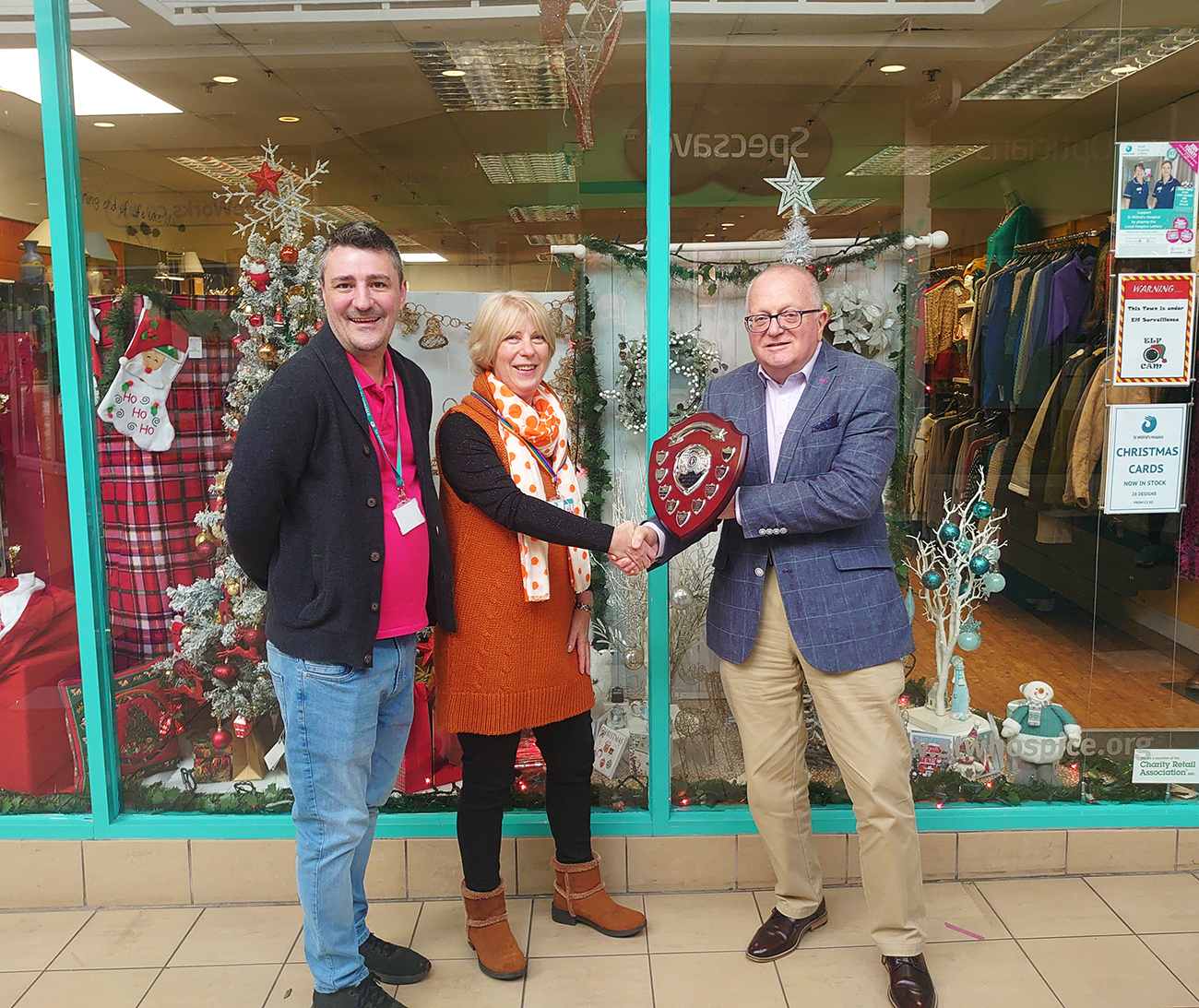 Charity Shop Wins Best Christmas Window Display Award - Hailsham Town ...